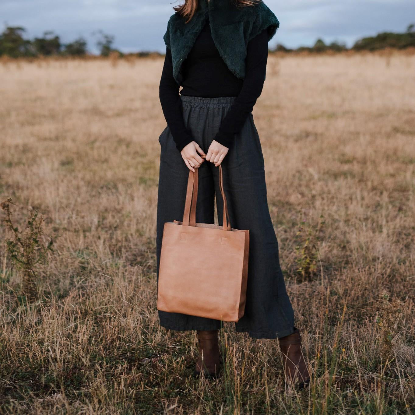 Catie Tote Natural – Sobelle Living Lambton